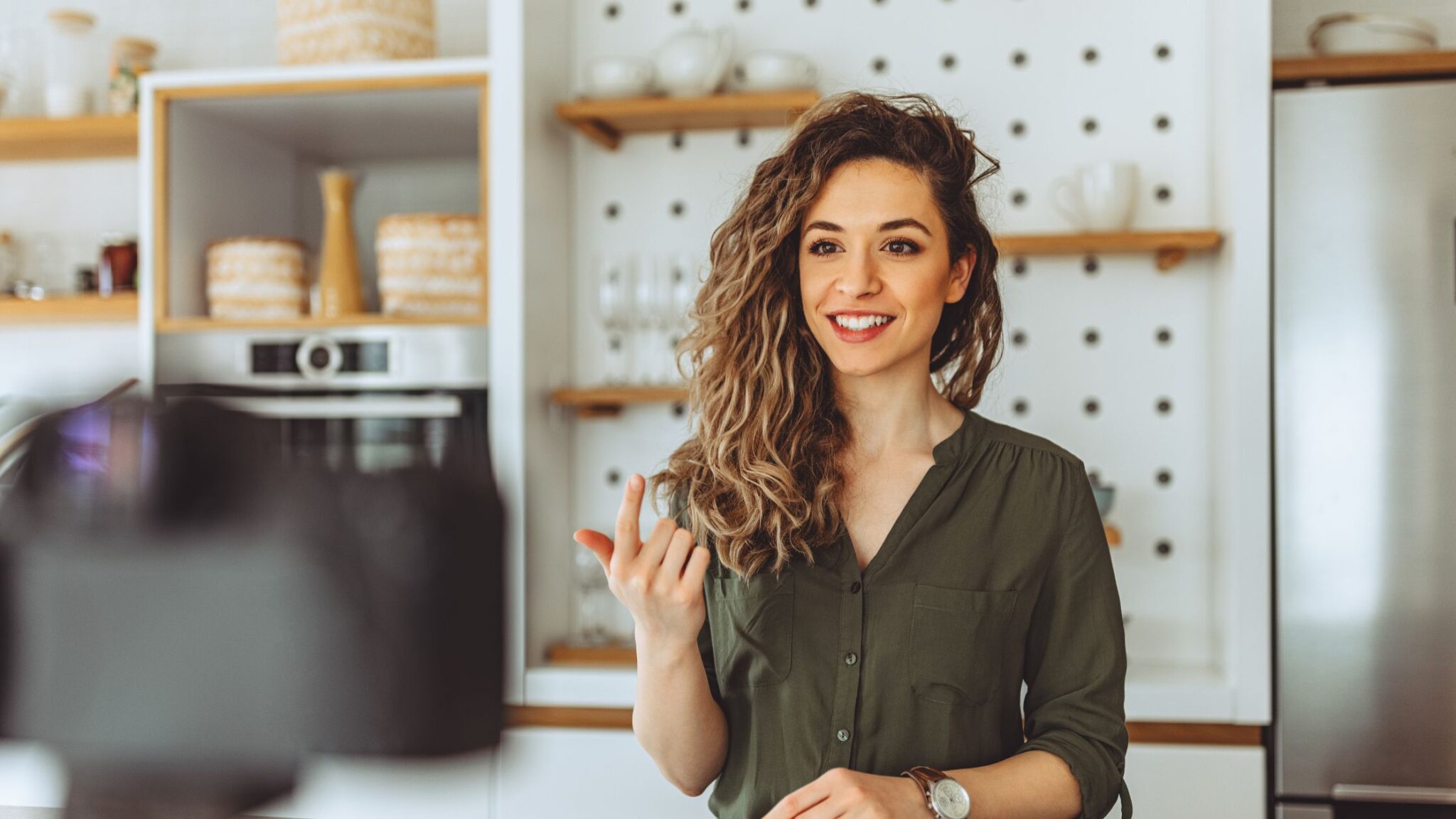 9 Best Ways to Get Paid to Post Ads - Aimingthedreams